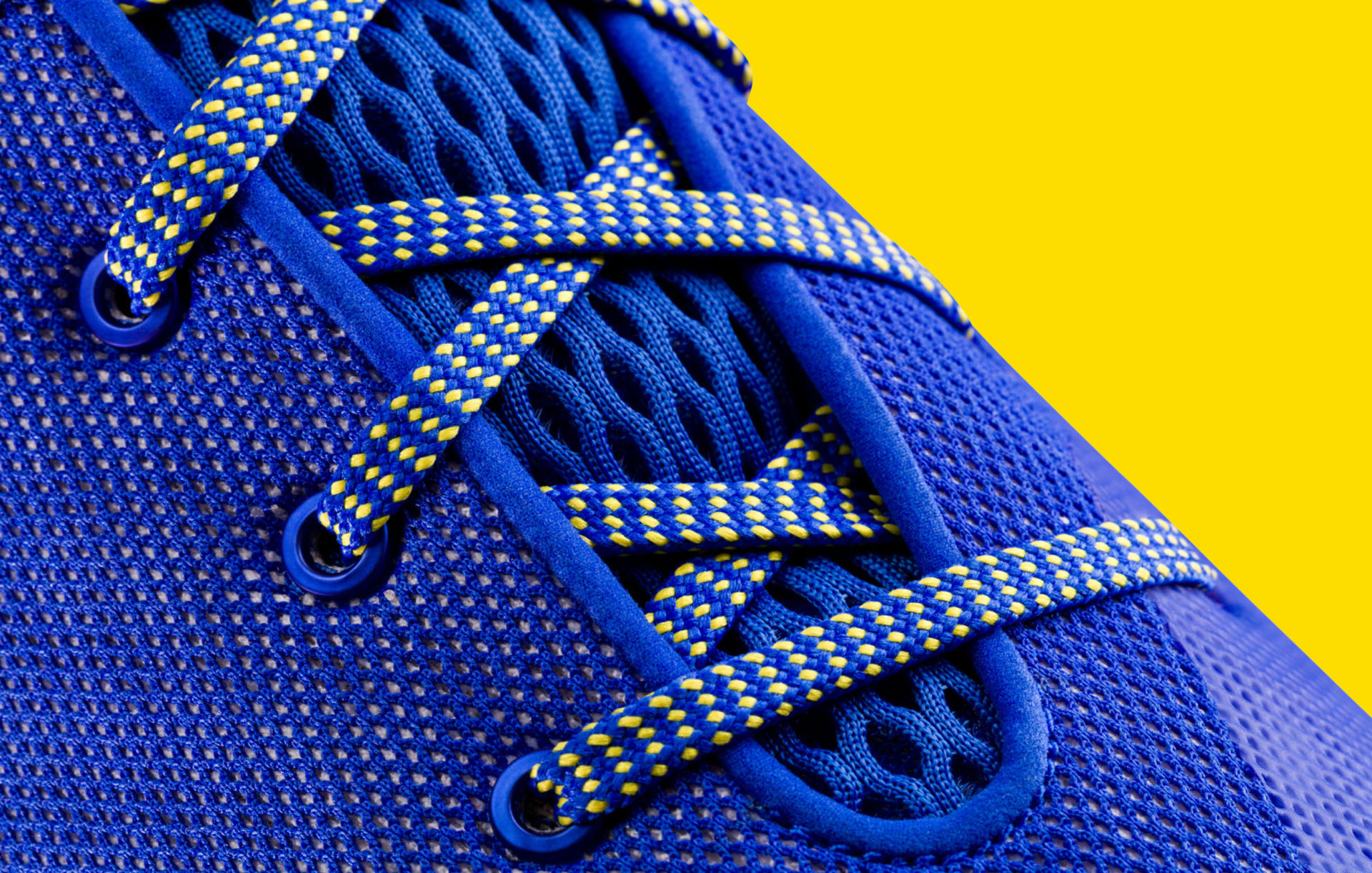 Steph Curry Gets Ready for the Playoffs in Under Armour Curry 3ZER0 ...