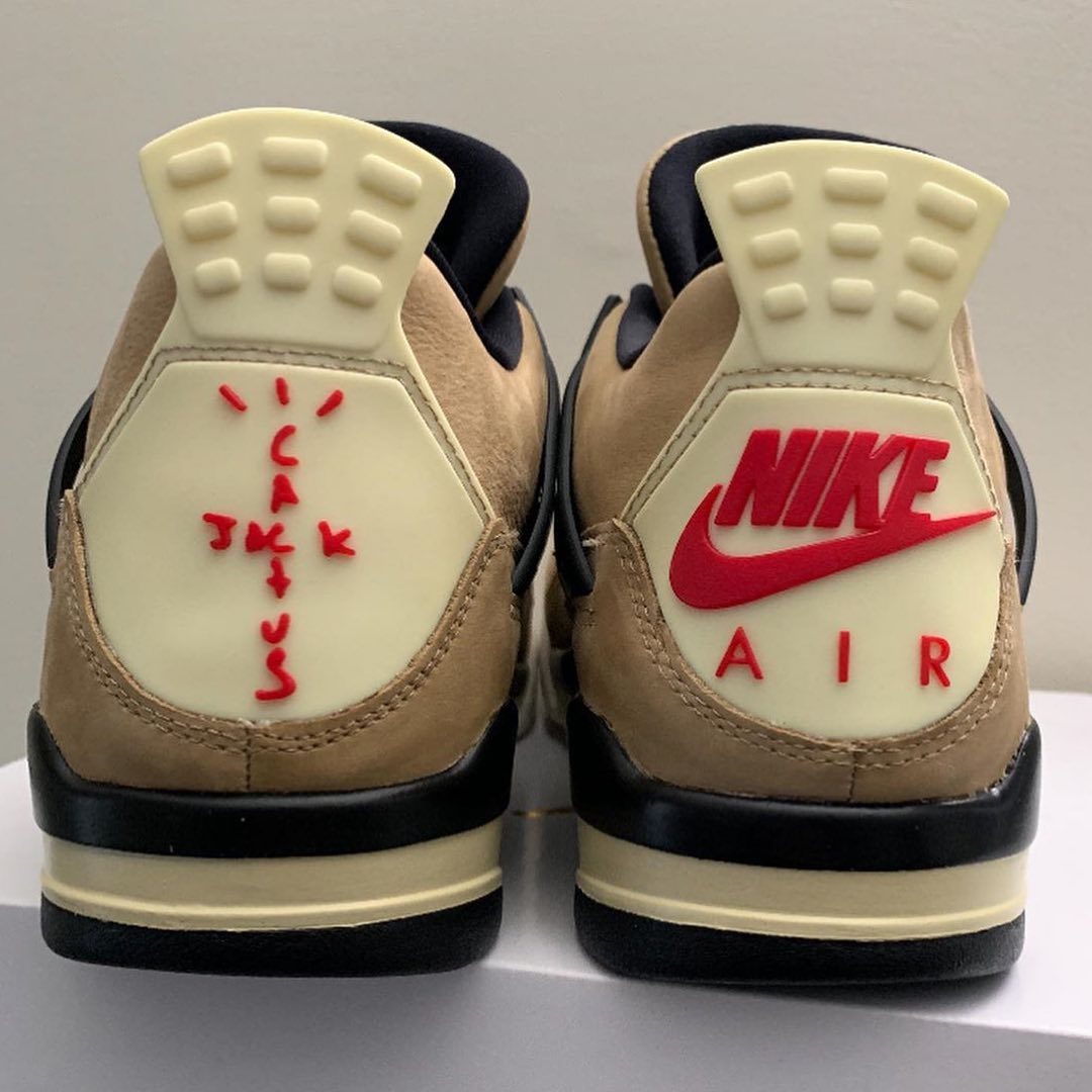 Custom Travis Scott x Air Jordan 4 Custom Travis Scott x Air Jordan 4