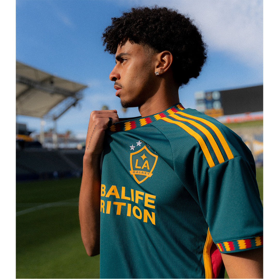 Nice Kits: LA Galaxy Kit Pays Homage to Los Angeles | Nice Kicks