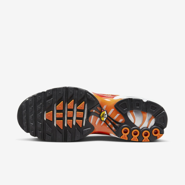 Nike Air Max Plus "Light Photography" DZ3531-600 | Nice Kicks