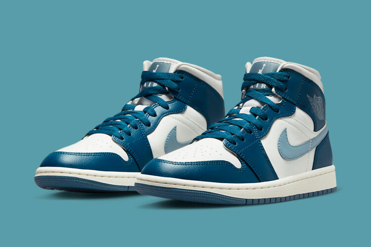 Air Jordan 1 Mid WMNS "Sky J French Blue" BQ6472-414 | Nice Kicks