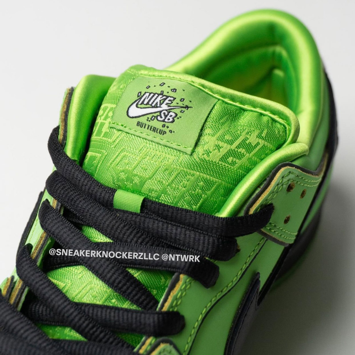 The Powerpuff Girls x Nike SB Dunk Low "Buttercup" FZ8319-300 | Nice Kicks