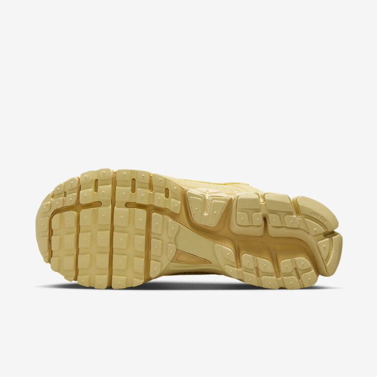 Nike Zoom Vomero 5 "Saturn Gold" FQ7079-700 | Nice Kicks