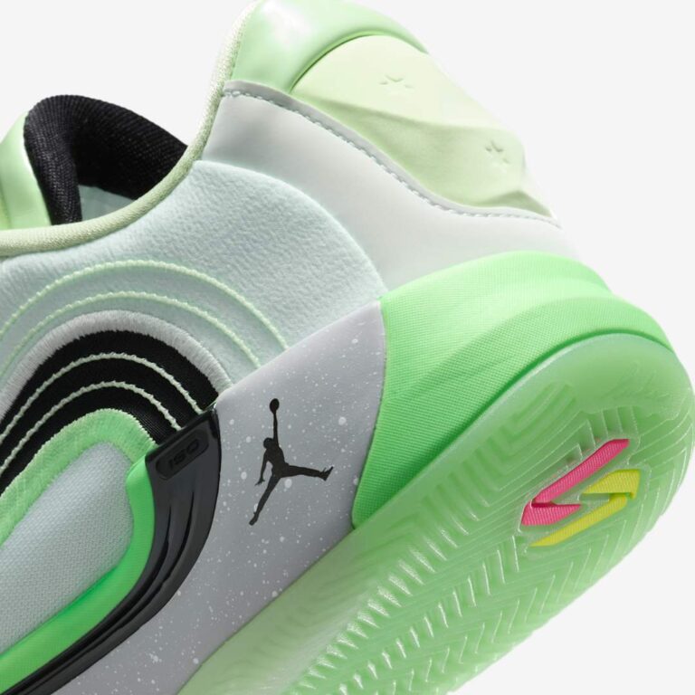 Jordan Luka 4 "Space Navigator" HF0823-300 | Nice Kicks