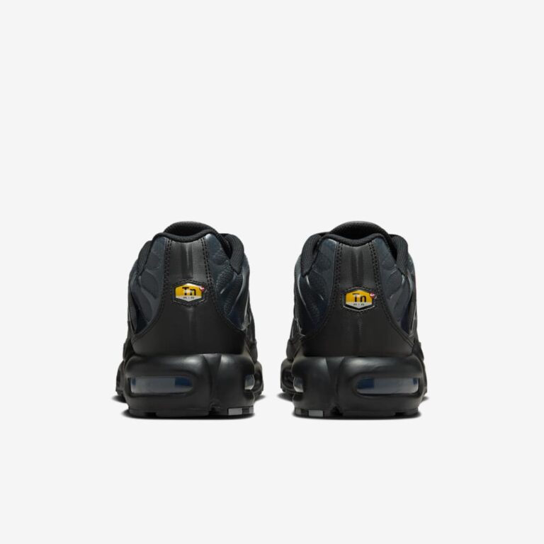 PSG x Nike Air Max Plus "Black/Anthracite" | Nice Kicks