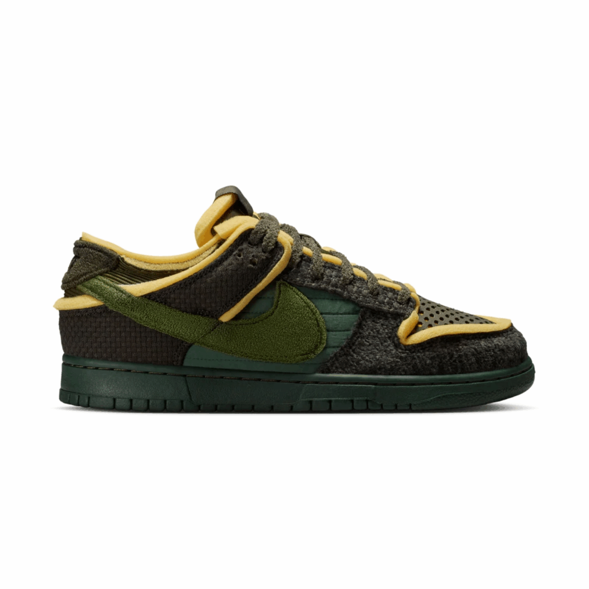 Cactus Plant Flea Market x Nike Dunk Low Swamp Sponge "Sequoia" | Nice ...