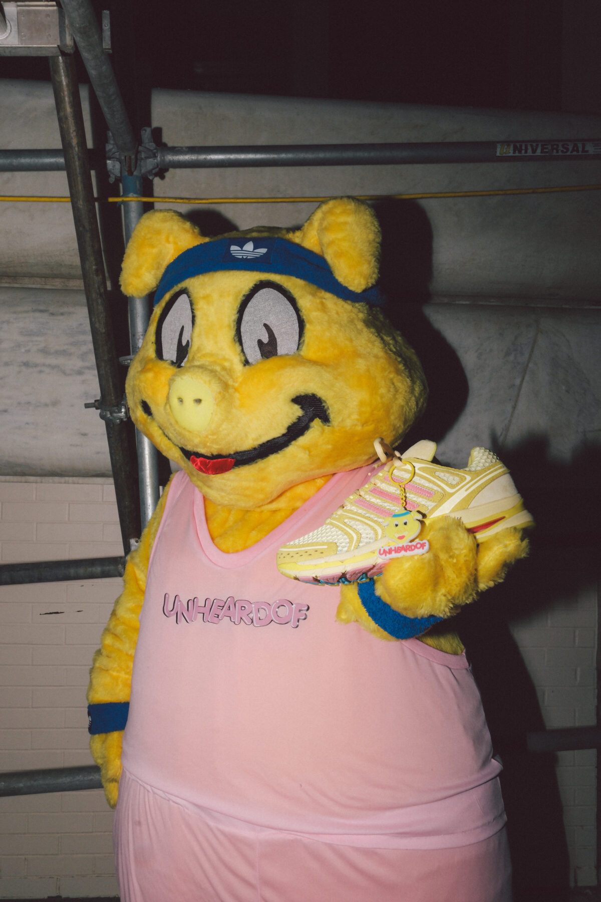 Unheardof x adidas Adistar Control 5 "Cheeseburger Piggy Runner ...